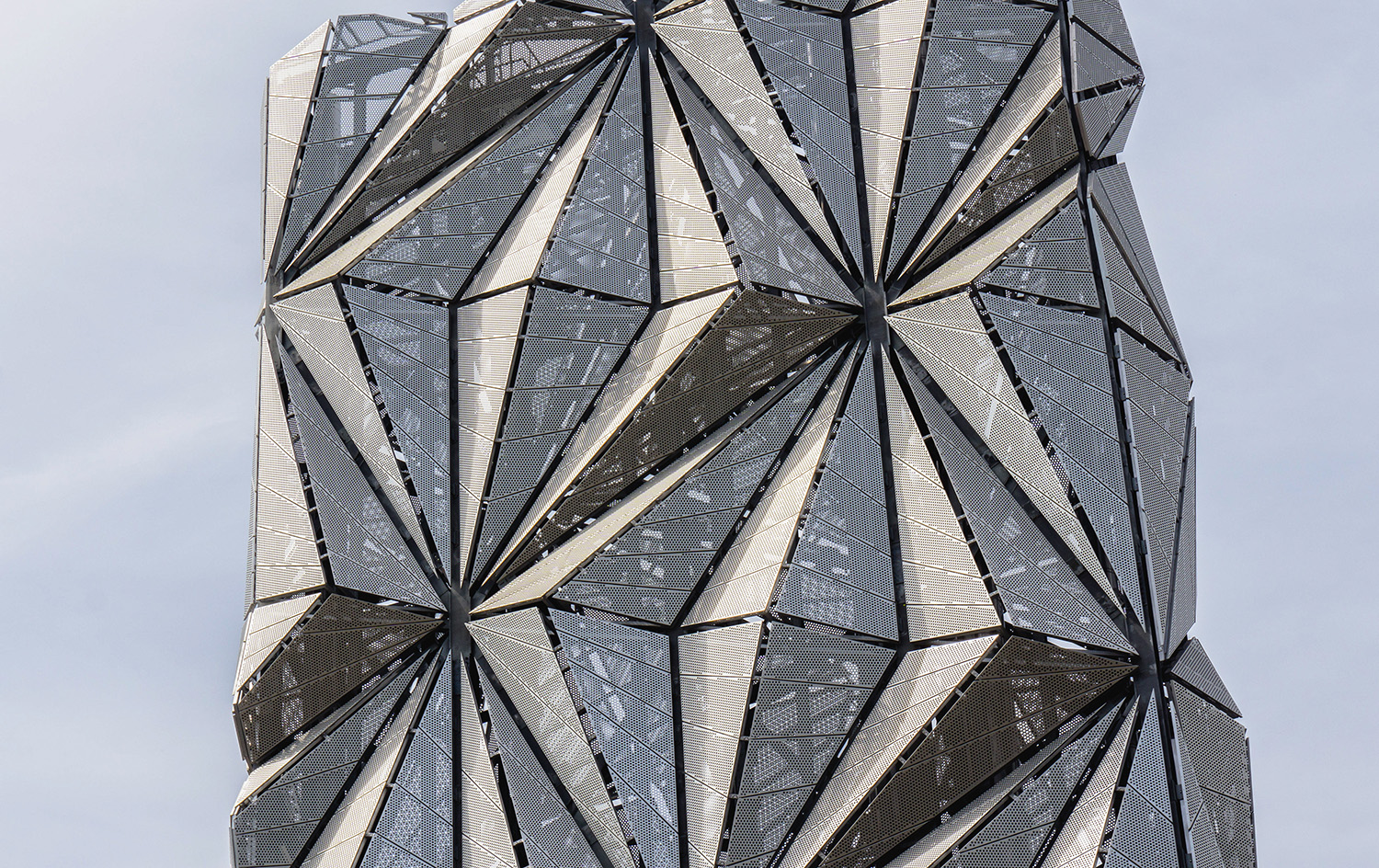 Project report: Conrad Shawcross and C.F. Møller ‘Optic Cloak’