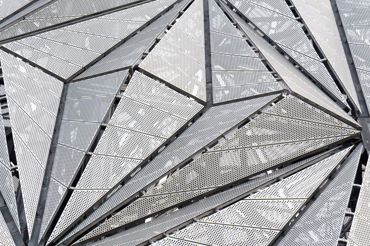 Project report: Conrad Shawcross and C.F. Møller ‘Optic Cloak’